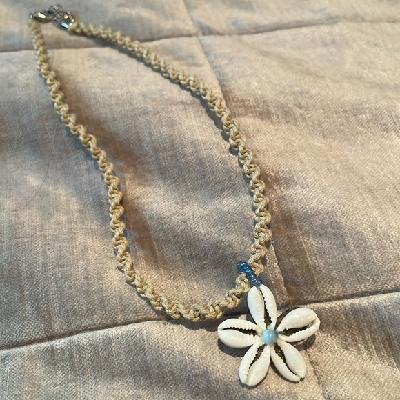 Vintage | Jewelry | Vintage Flower Shell Corded Necklace | Poshmark